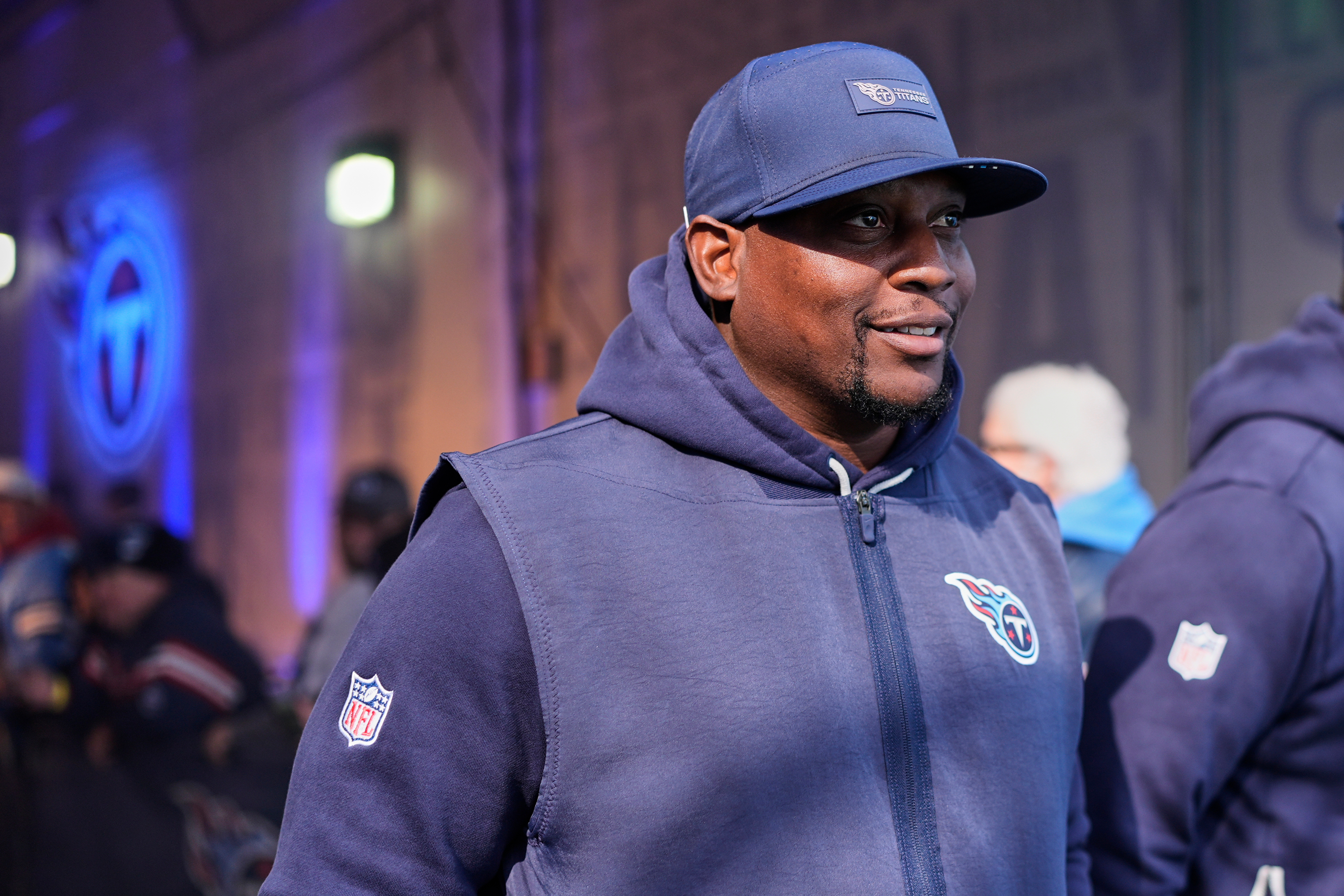 Giants are hiring Dennard Wilson as defensive coordinator, AP source says