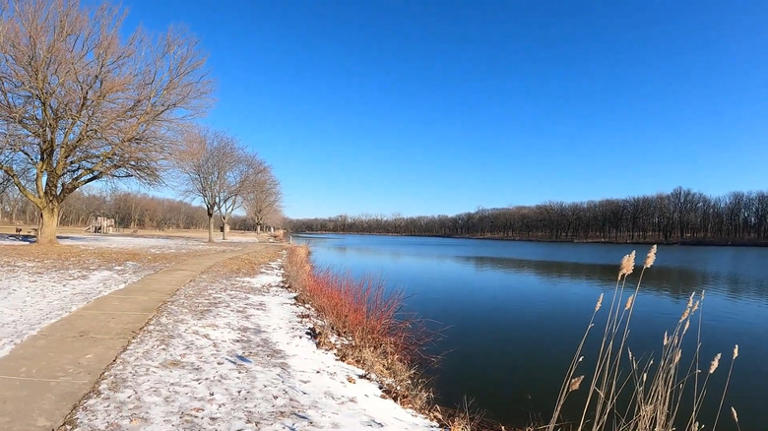 The 5 top lake destinations in Illinois for first-timers to learn ice ...