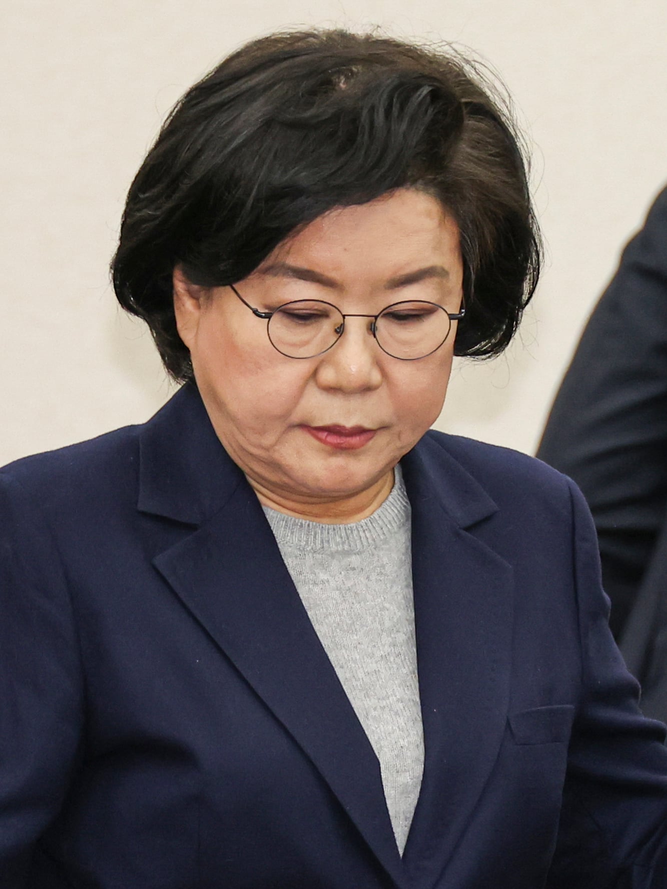 Democratic Party calls Lee Hye-hoon nomination withdrawal inevitable