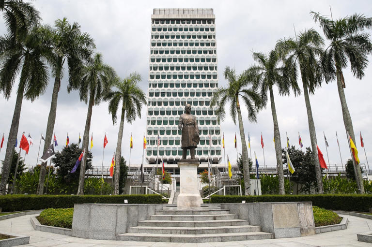 To declare or not: Asset disclosures reignite debate amid corruption ...