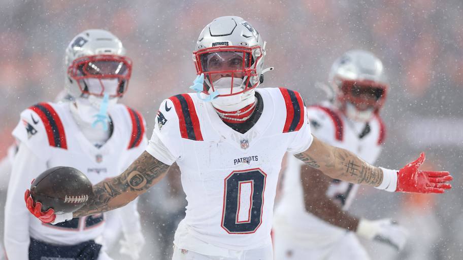 Tony Romo said what Patriots fans felt about Christian Gonzalez's game ...