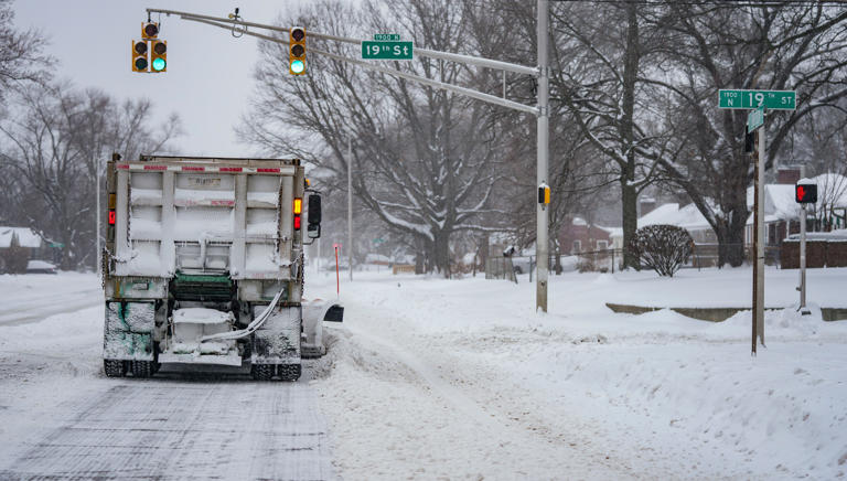 Many neighborhood roads unplowed as storm strains Indy's snow-clearing ...