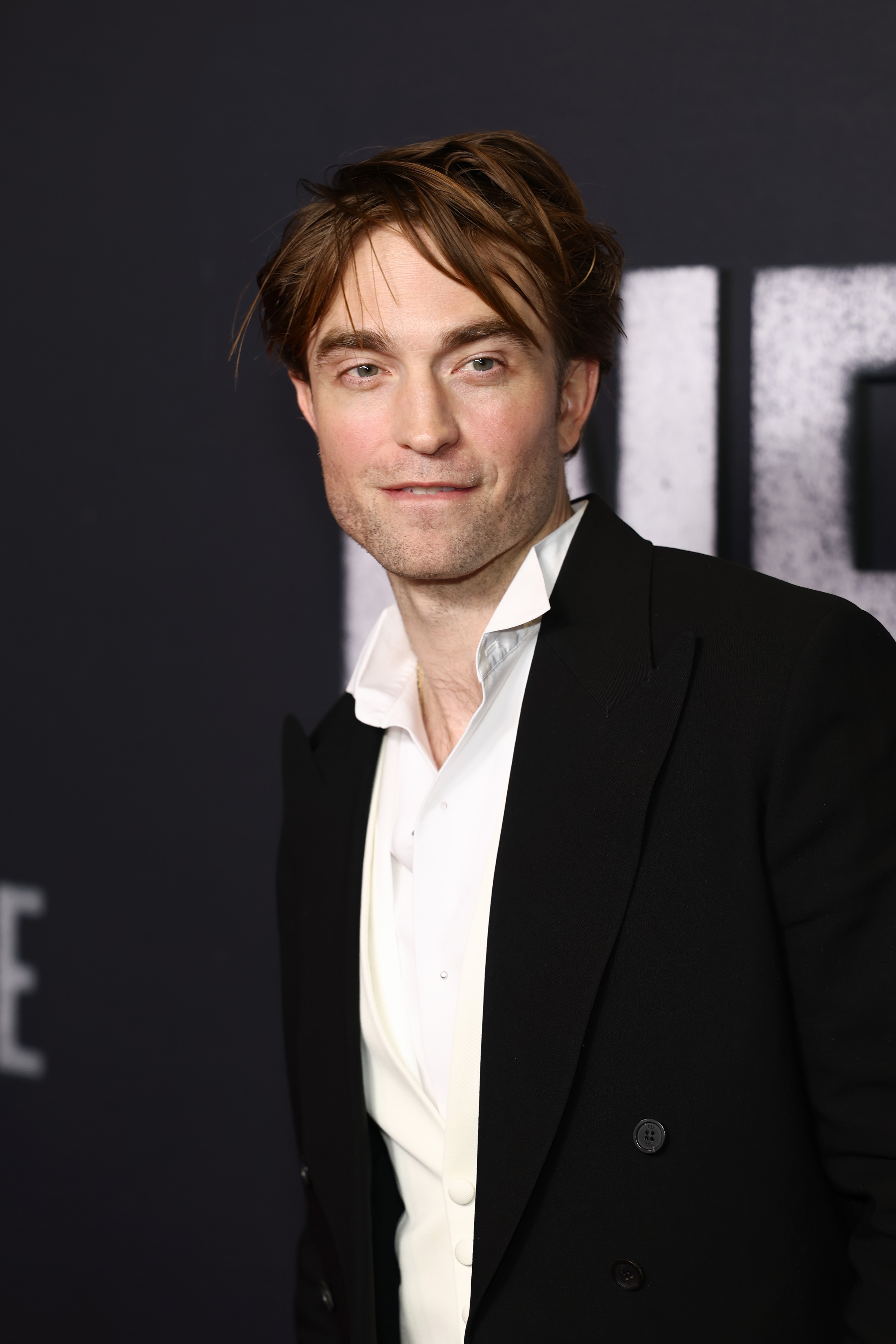 Robert Pattinson says he used to smell 'crayon-y' and sorry... what?