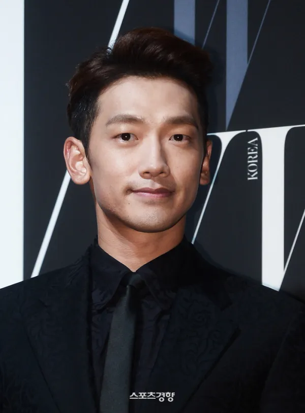 Singer Rain issues a personal apology after controversy over pointing ...