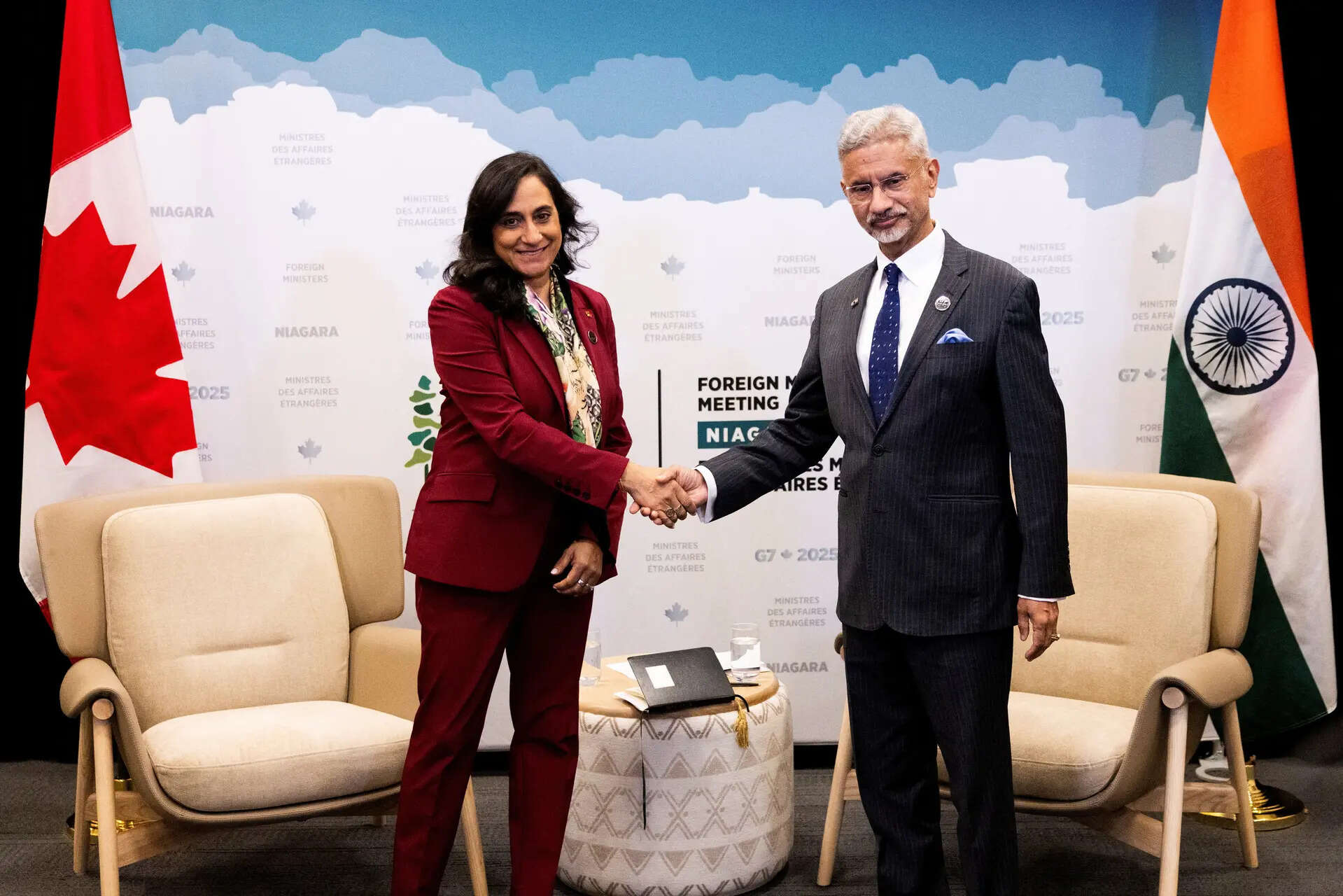 India, Canada hold talks on bilateral ties on Republic Day, says EAM ...