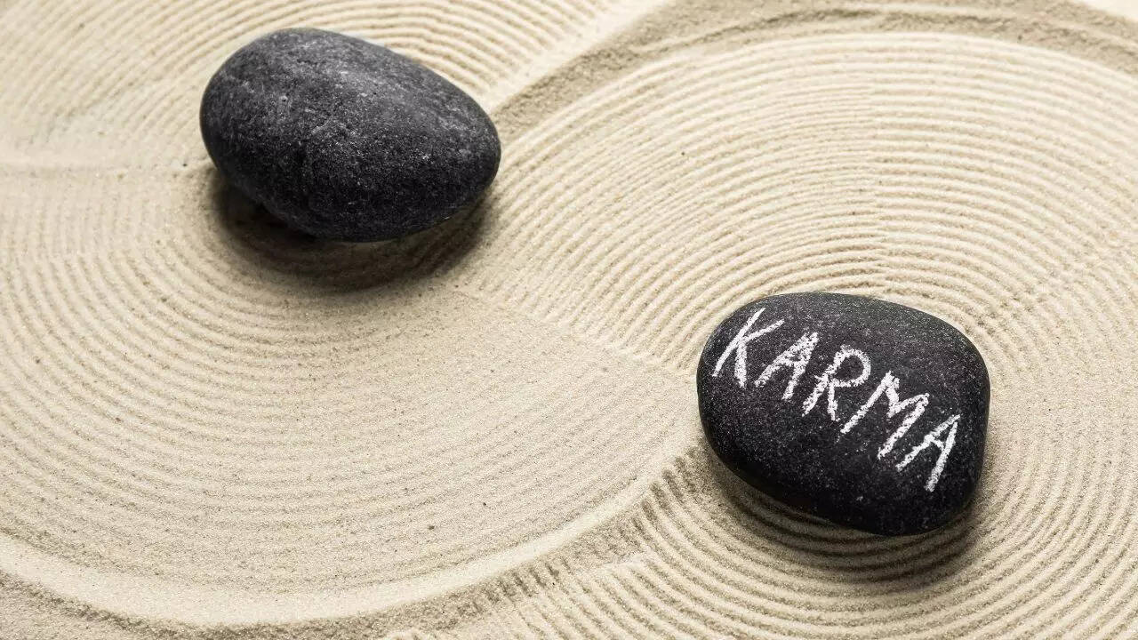 4 signs you are clearing your past karma