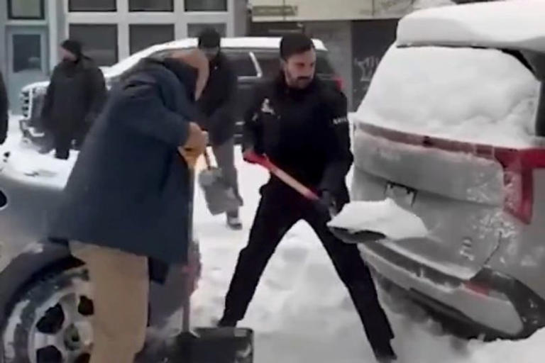 Zohran Mamdani shows true colors by shoveling snow to save car trapped ...