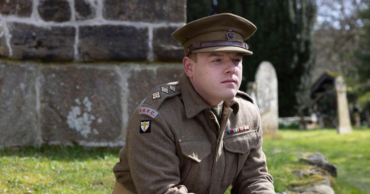 All creatures great and small recap: A two-sided love triangle