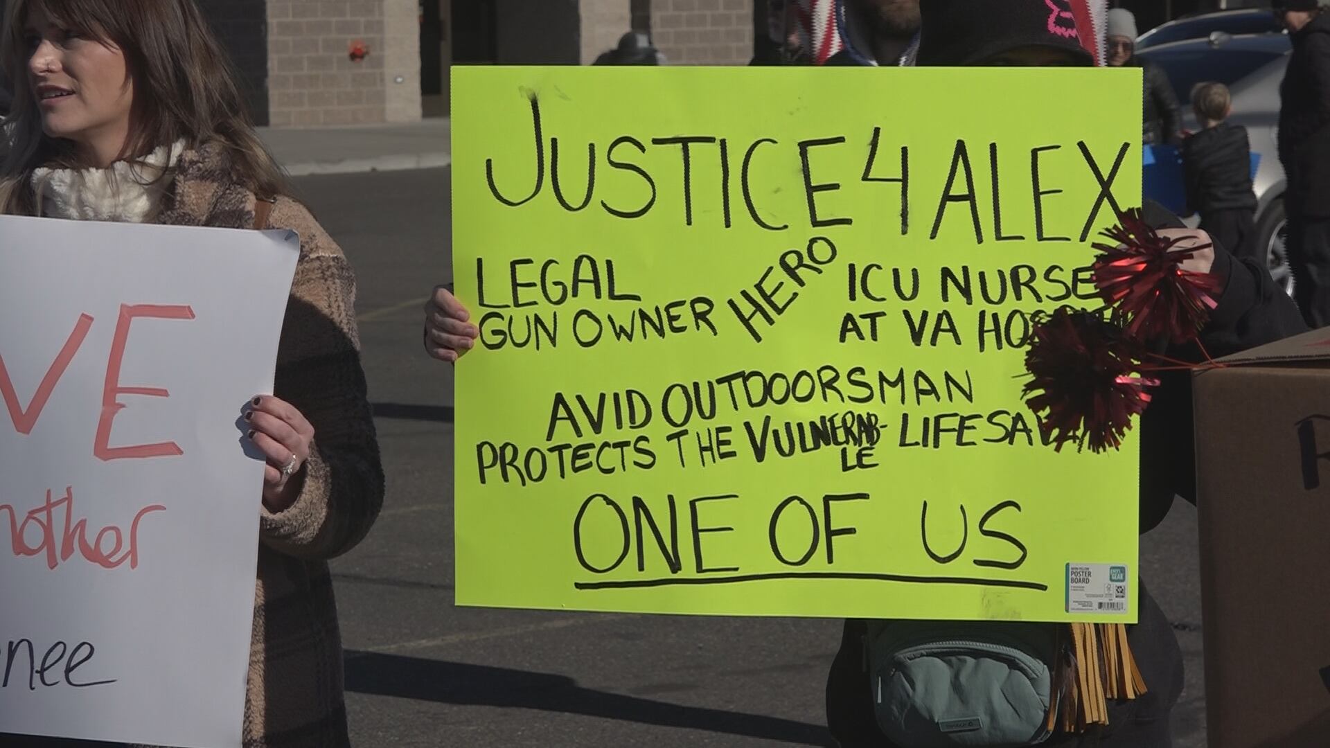 Anti-ICE protest held in Twin Falls after Alex Pretti shooting