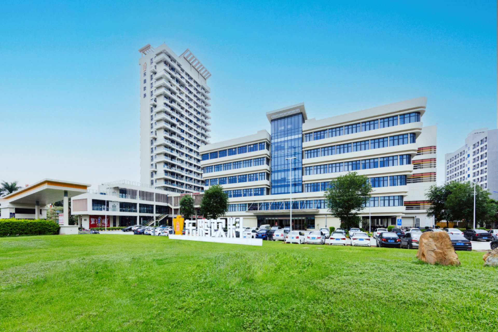 Chinese drinks maker Eastroc’s US$1.3 billion Hong Kong IPO gives it ...