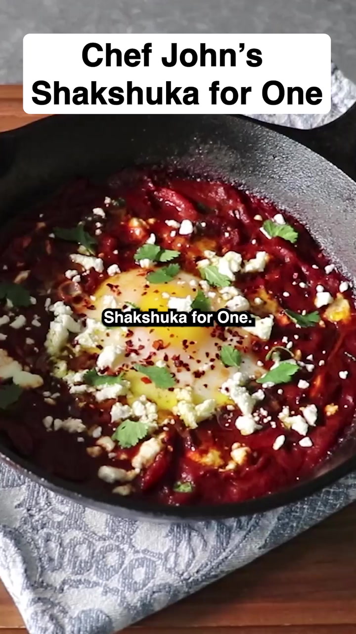 How to make Chef John’s shakshuka for one