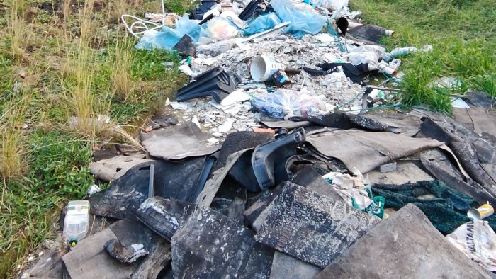 Colline usate come discariche nel casertano: l'allarme del WWF