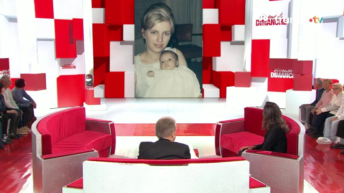 « Oh, elle est trop belle maman » : Karine Le Marchand présente sa mère ...