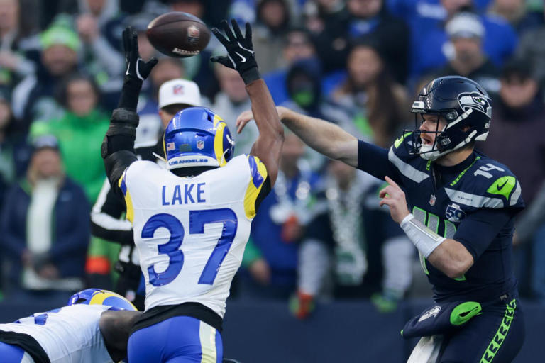 Rams run out of comebacks as Seahawks squash their Super Bowl hopes and ...