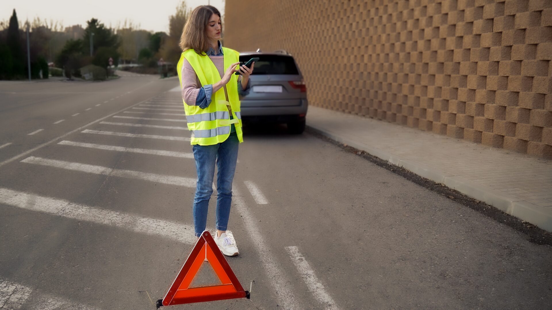Você acha que um colete refletivo para o motorista é suficiente? Errado ...