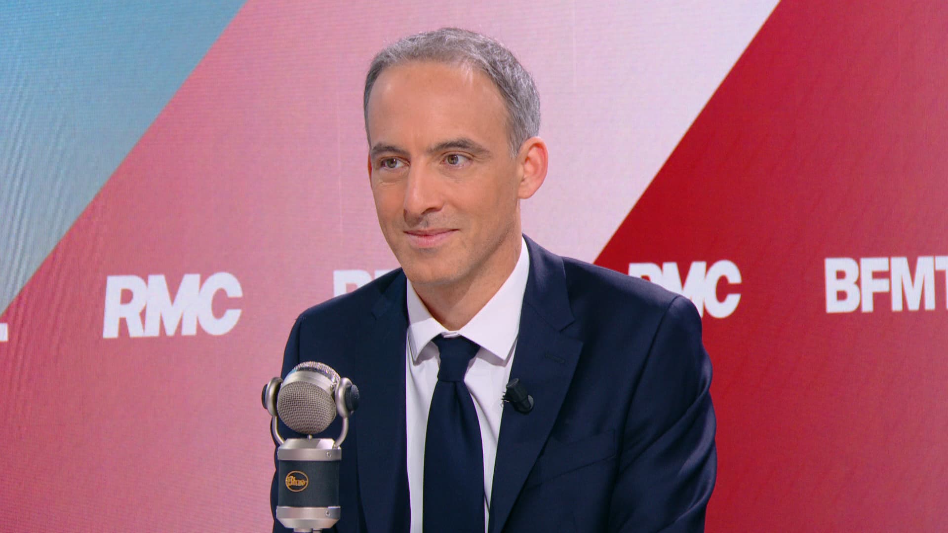 « Je n'y crois pas »: Raphaël Glucksmann confirme qu'il ne participera ...