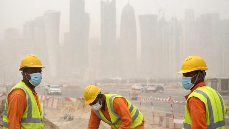 Qatar Labour Ministry urges worker safety amid dusty, windy conditions ...