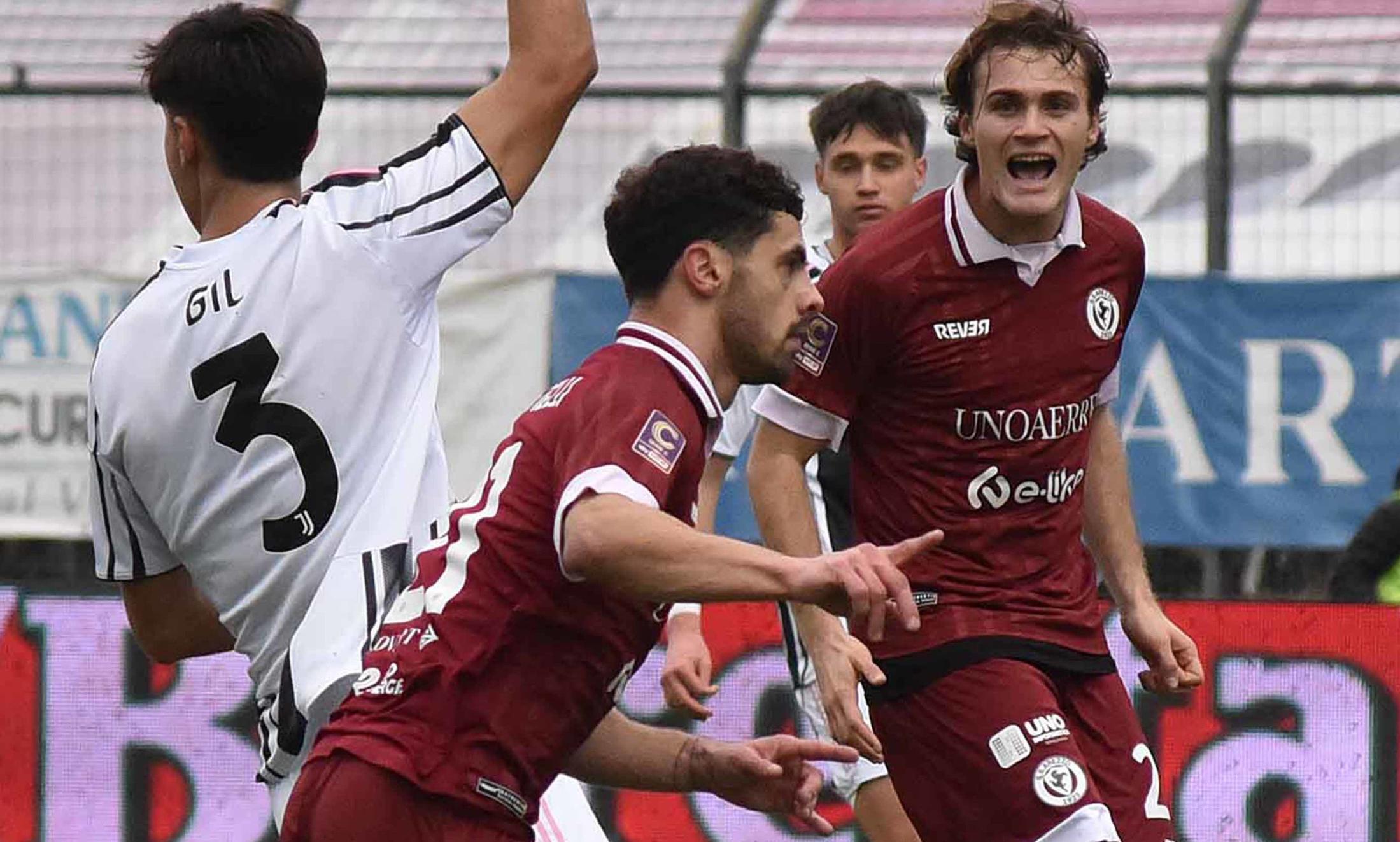 L’Arezzo brinda a pranzo. Basta un gol di Tavernelli per far volare la ...