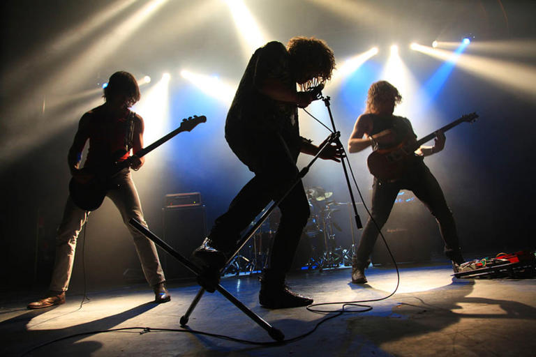 Trauma Ray & Glixen announce North American co-headliner tour with 4 ...