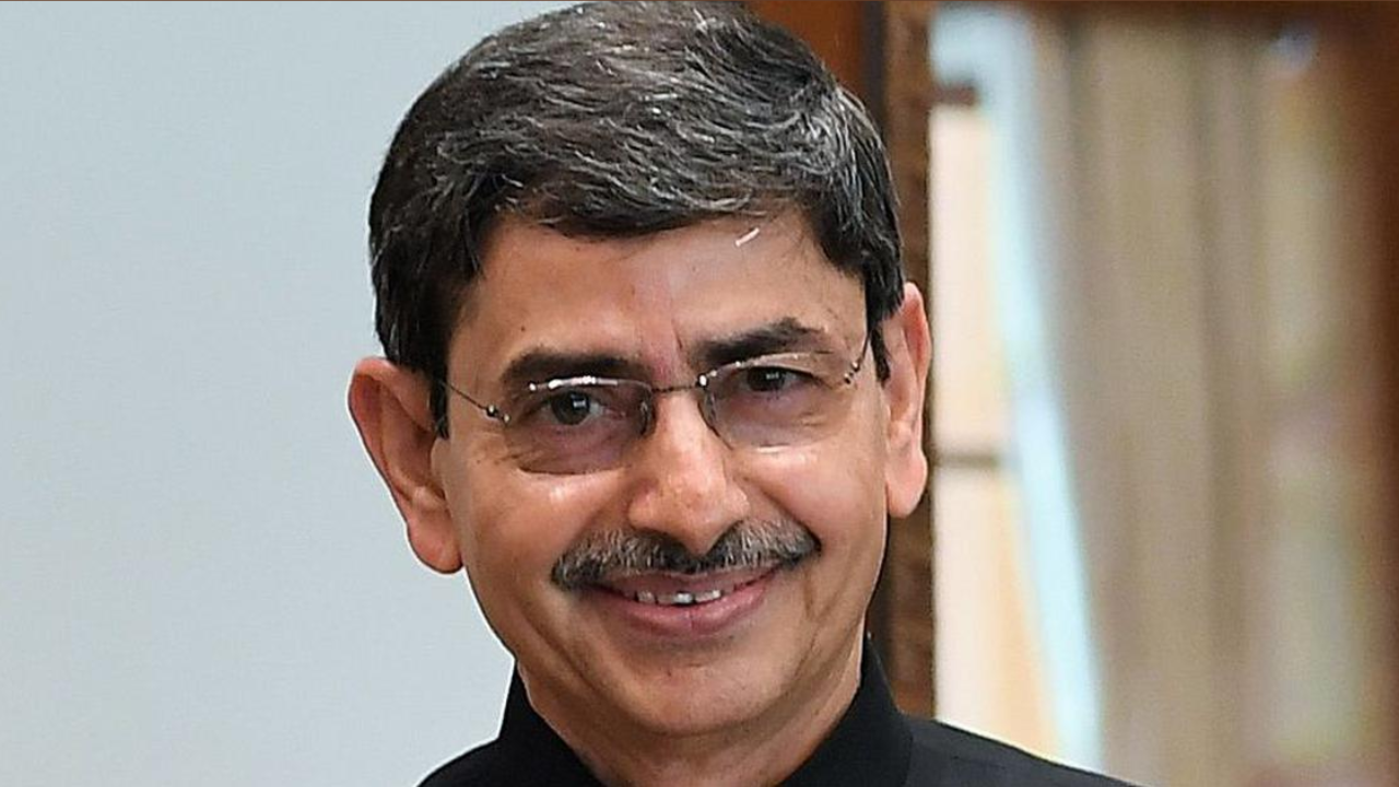 Commit to nation first, make India self-reliant developed Bharat by ...