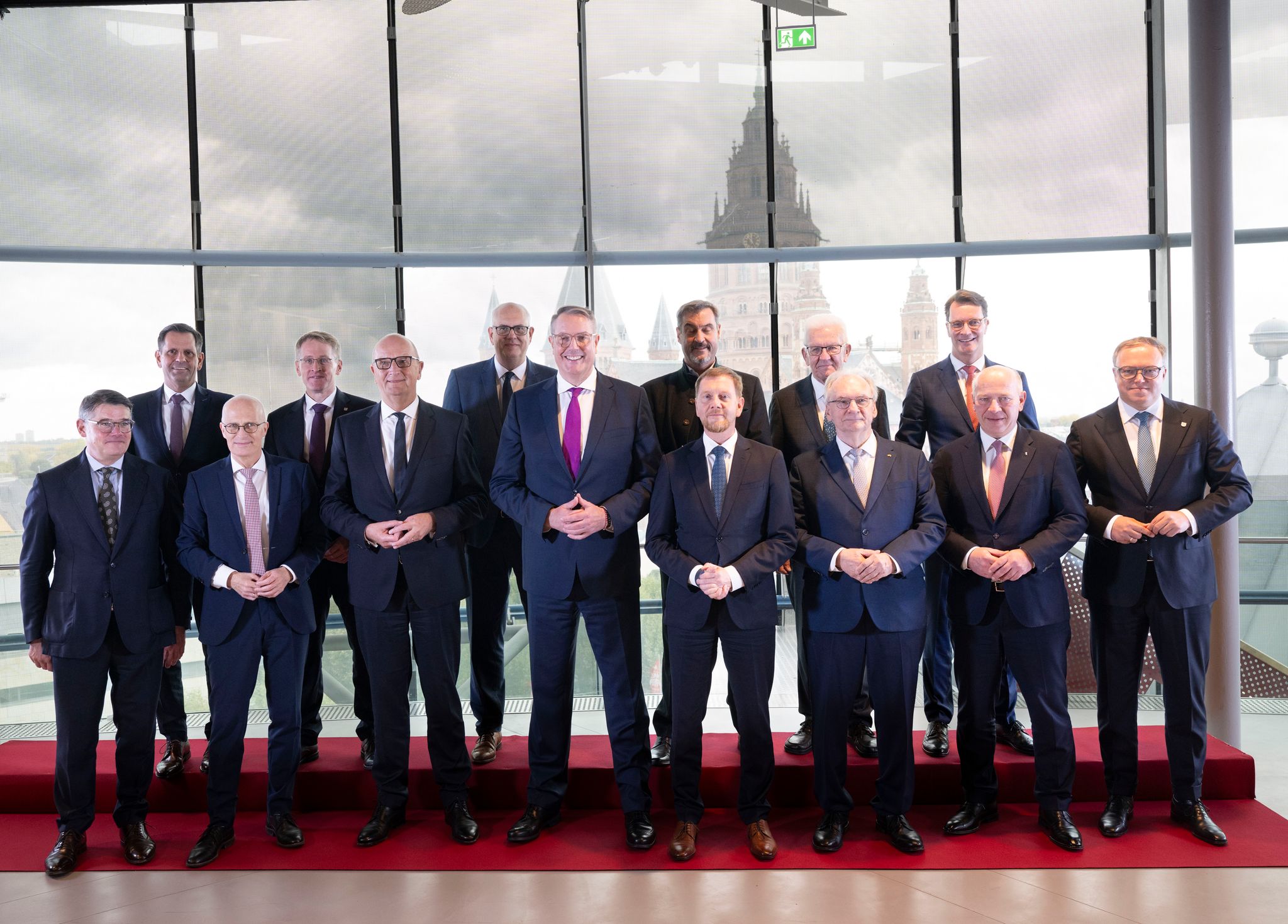 «Klar» und «pragmatisch»: Länderchefs würdigen Haseloff