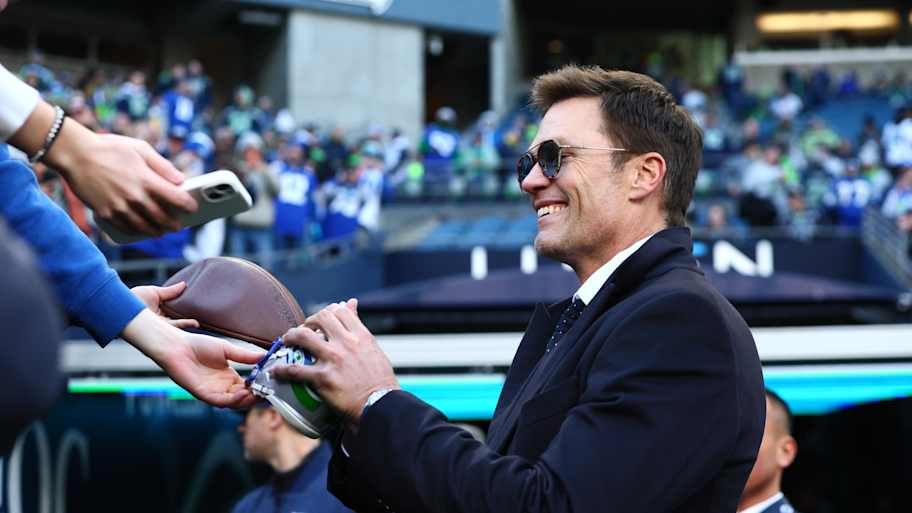 Tom Brady 'So Happy' for Mike Vrabel and Patriots for making it back to ...