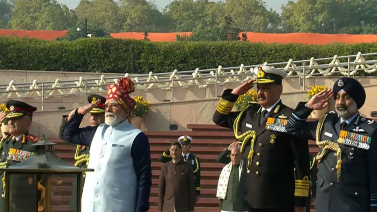 Republic Day celebrations begin with PM Modi's tribute at War Memorial