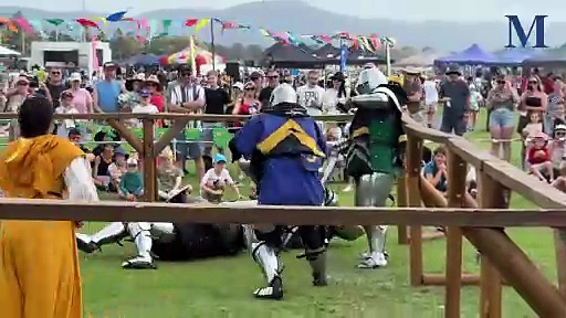 Illawarra Manticore demo fights at Reddall Reserve