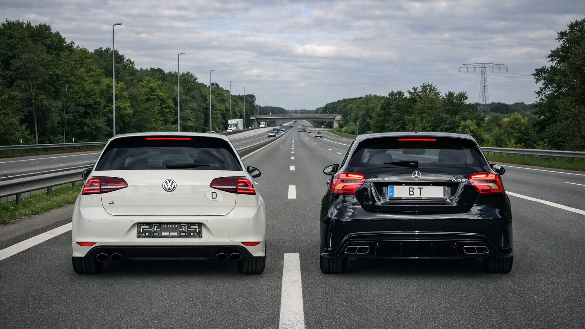 Beschleunigungsduell Golf 7 R und Mercedes A45 AMG Autobahn
