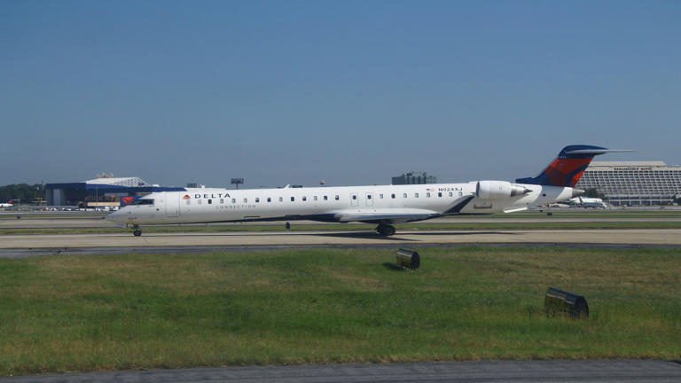 10 longest US regional jet flights: Up to 5 hours in 2026