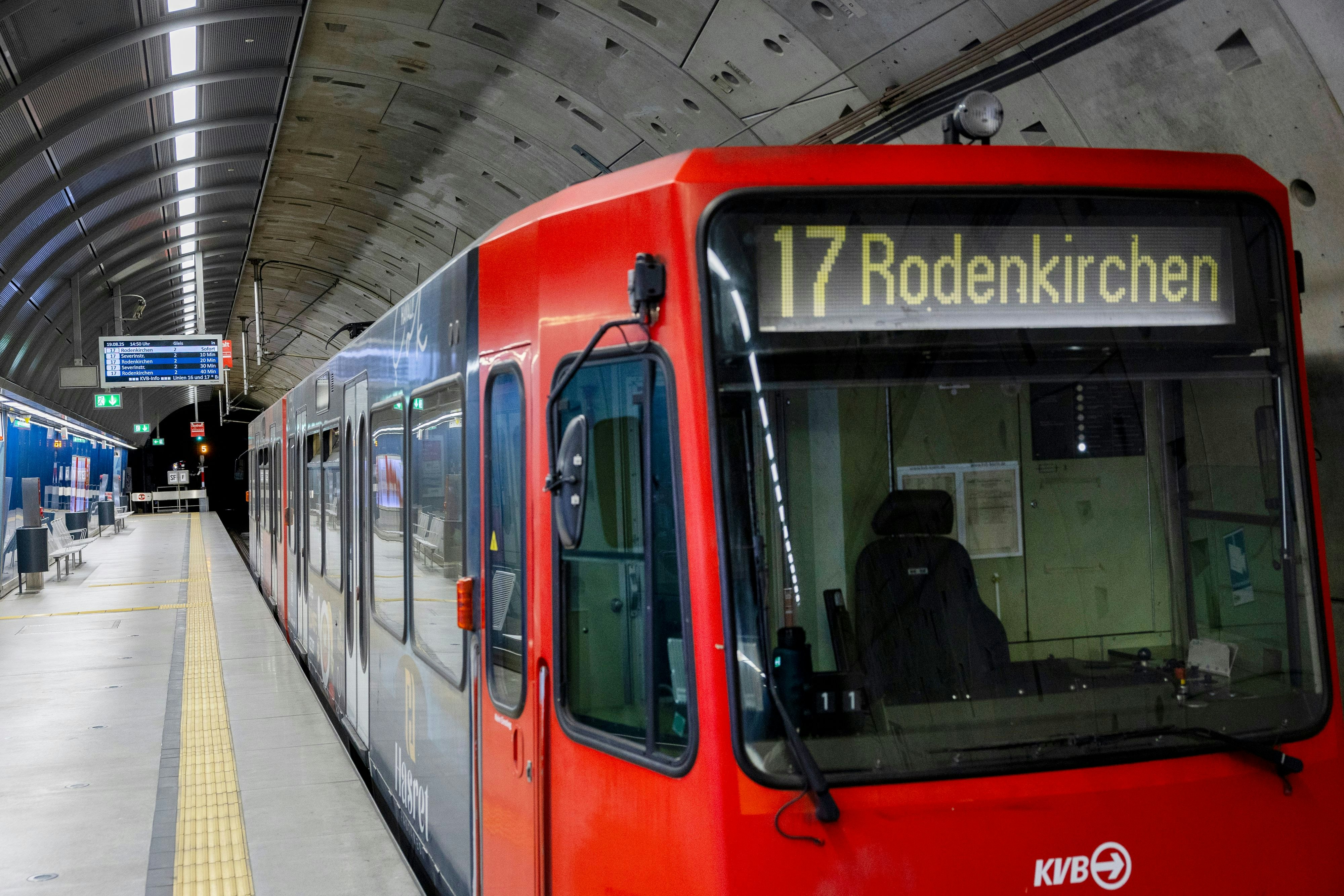 Austausch der Flotte: Warum die Kölner Verkehrs-Betriebe 1,4 Milliarden ...