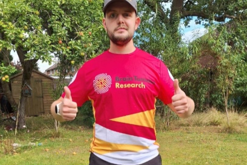 Cheshire man's brain tumour battle inspires London Marathon challenge