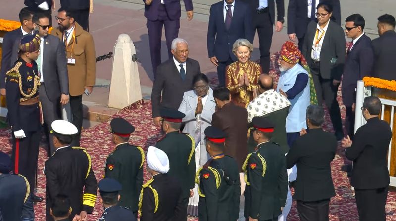 Republic Day parade: Apache helicopters, Bhishma tanks, Special Forces ...