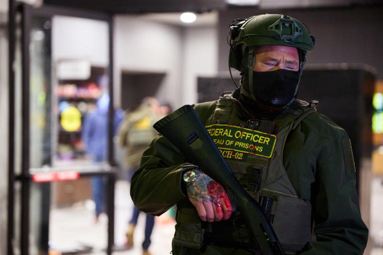 Violent anti-ICE protesters swarm Minnesota hotel they believe is ...