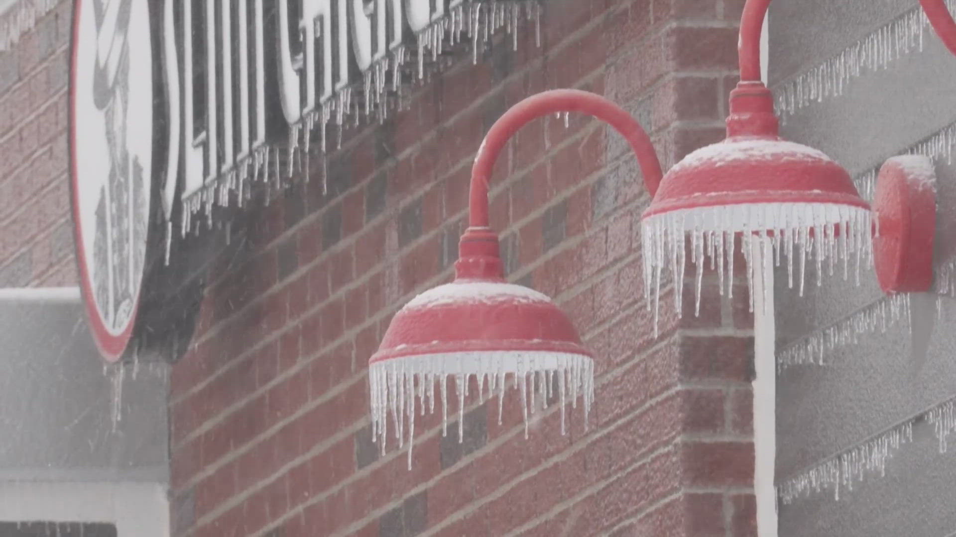 Hardin County deals with snow and ice