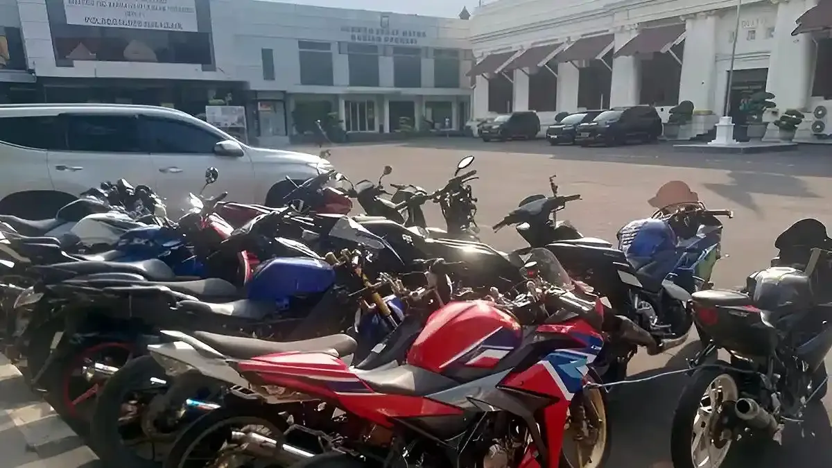 Pemilik misterius, motor-motor sitaan Polrestabes Surabaya bakal jadi ...