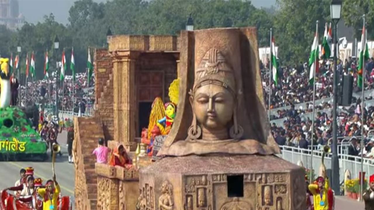 Uttar Pradesh tableau at R-Day depicts Bundelkhand's timeless grandeur