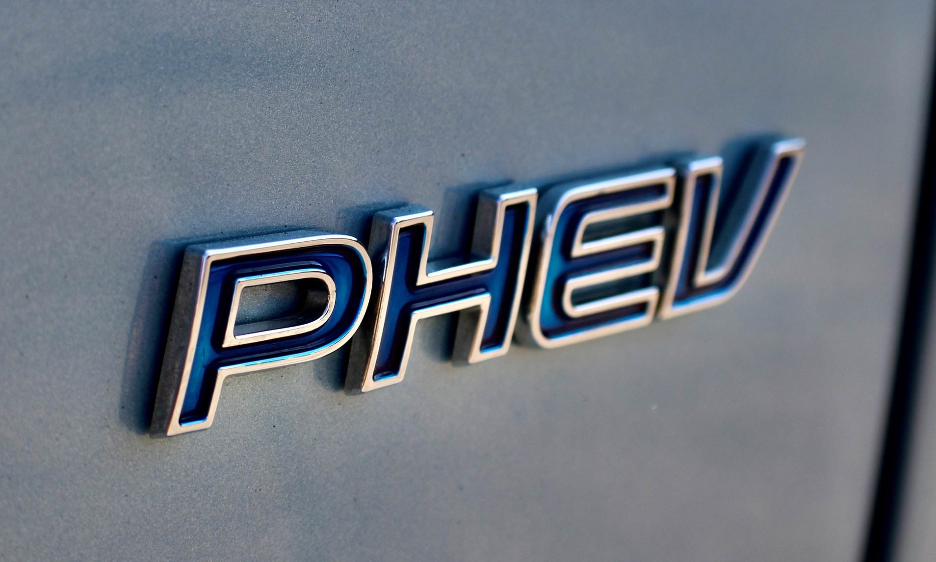 Plug-in hybrid cars dubbed a 'scandal' by think tank due to fuel bills ...