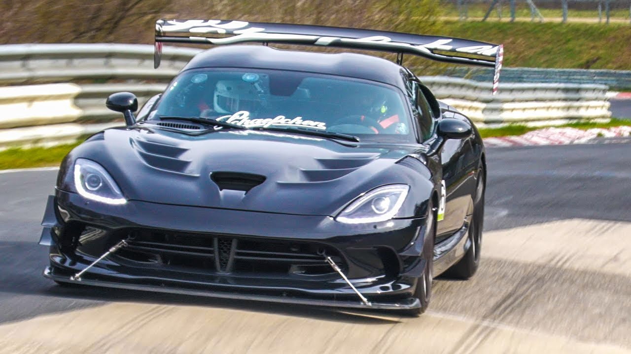 US-Sportwagen stellen sich dem europäischen Rennstrecken-Duell