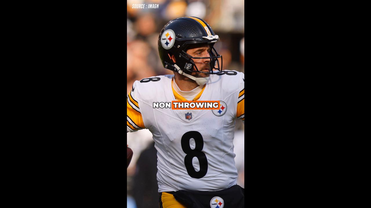 Aaron Rodgers plays through hand cast and still scores rushing TD
