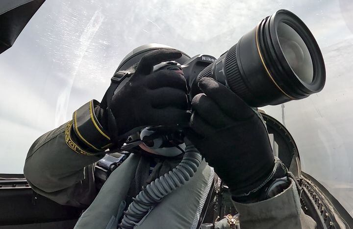 Air Force awards aerial photography team, Gimhae fire unit