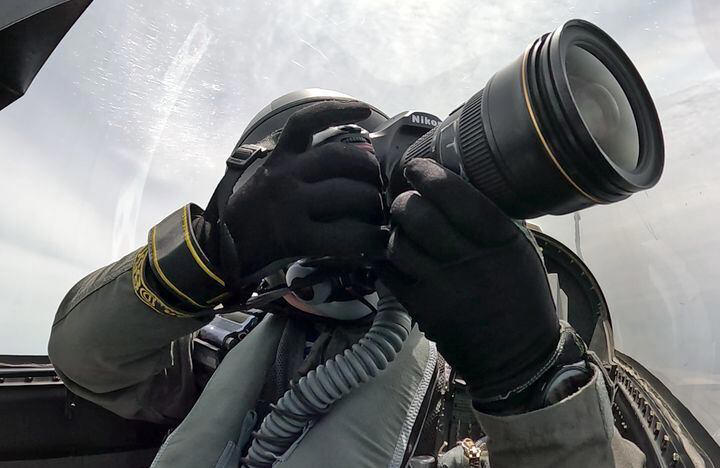 Air Force honors aerial photography team, Kimhae base fire unit