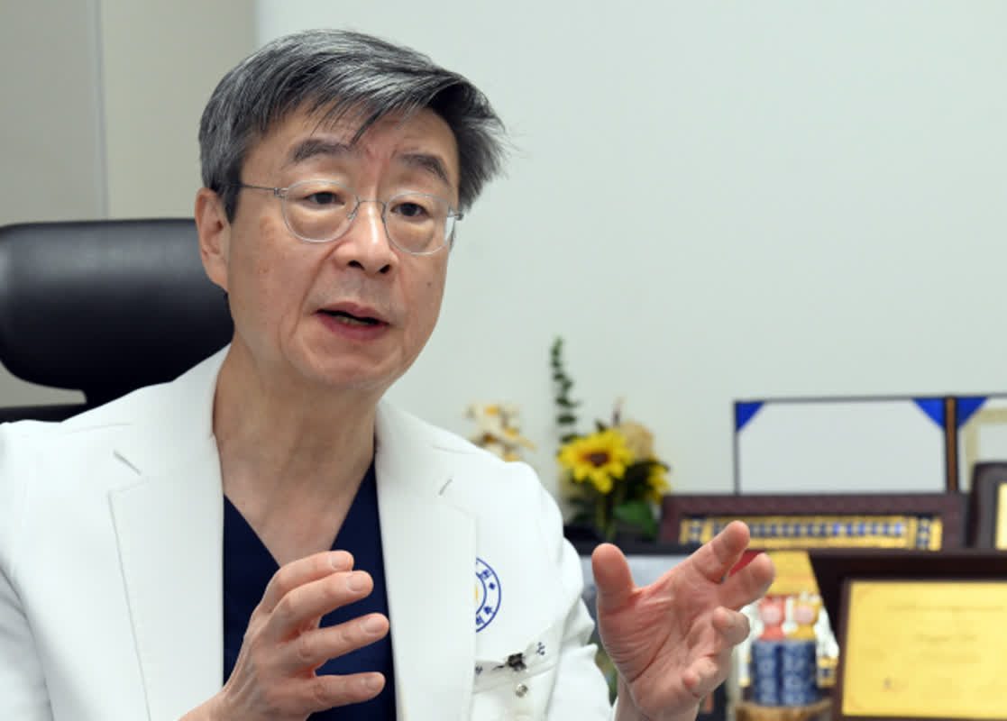 [의사人] "SVF주사, 환자 지방조직 활용…퇴행성 관절염 수술 부담 낮춰"