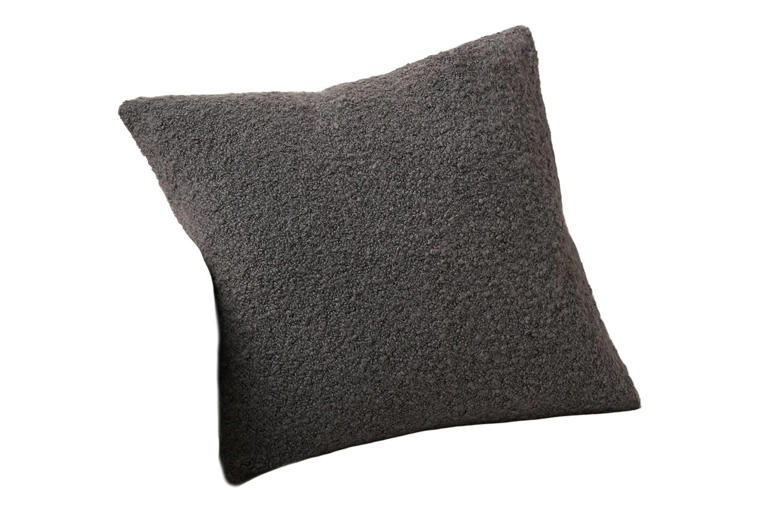 Pottery Barn discounted blankets, quilts, and cozy bedroom essentials ...