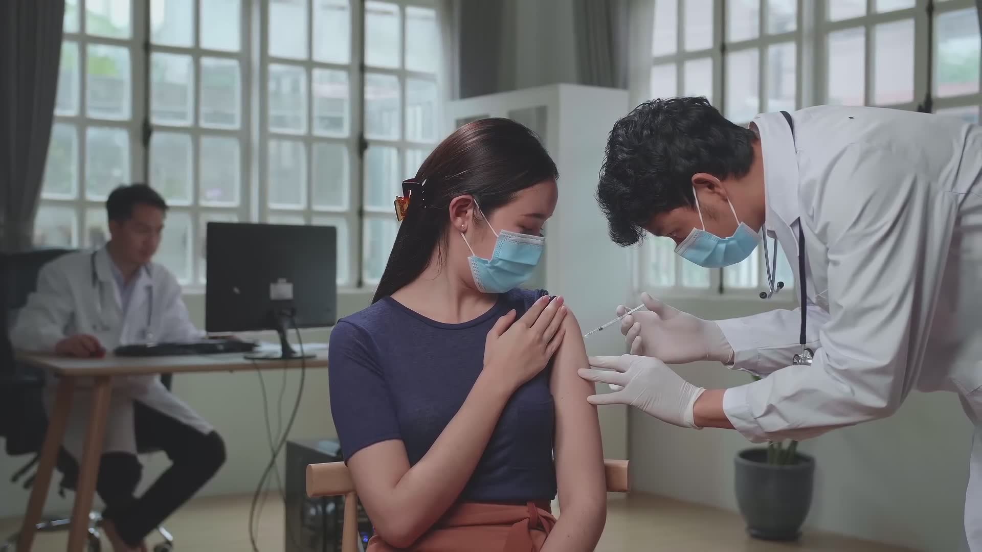 Frozen shoulder treatment options