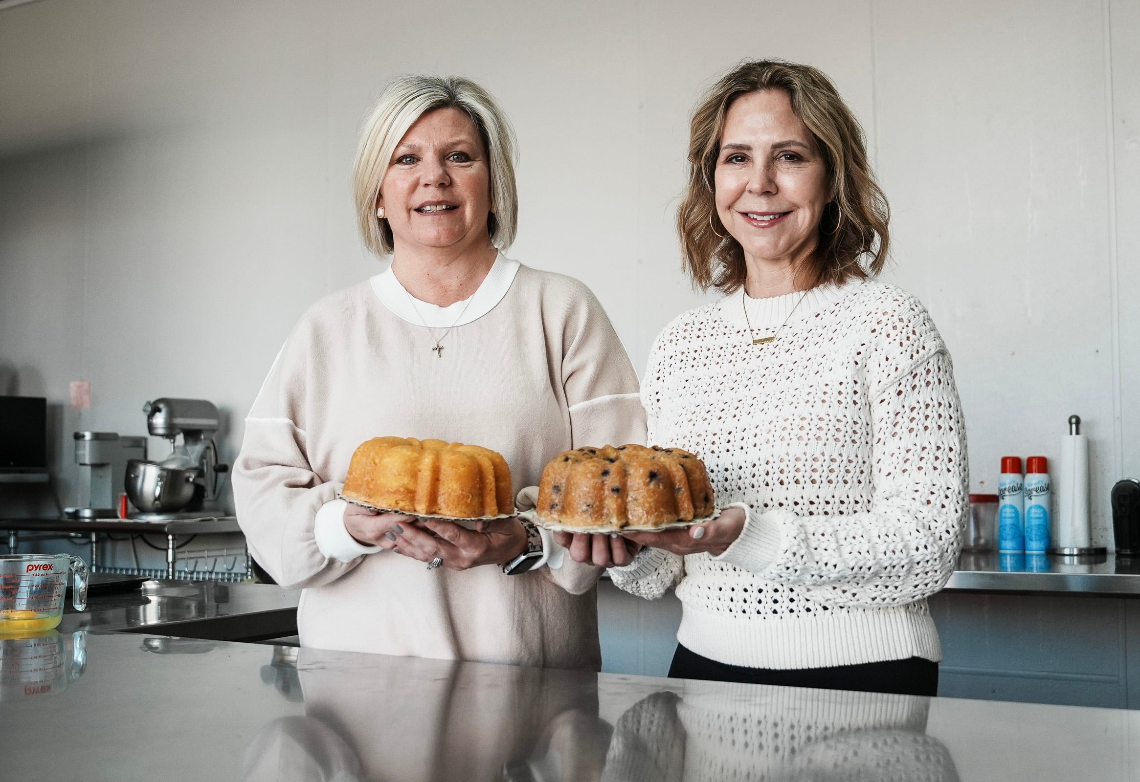Will Stein's first win at UK? Boosting his mom's Louisville bakery