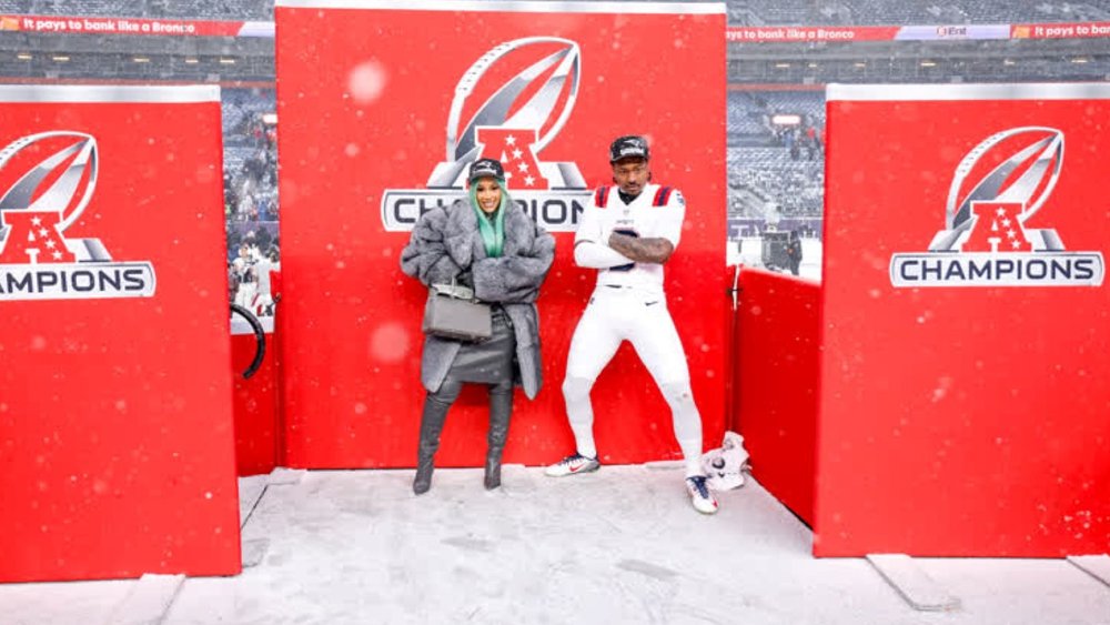 Cardi B goes wild! Cheers for the Patriots' Super Bowl qualification