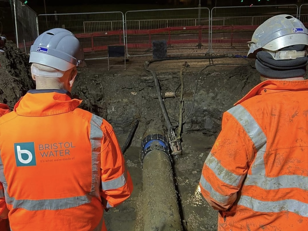 Bristol pipe burst: Schools closed as thousands of Bristol homes still ...