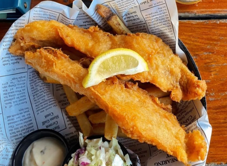 7 seafood chains known for golden, extra-crispy fried fish