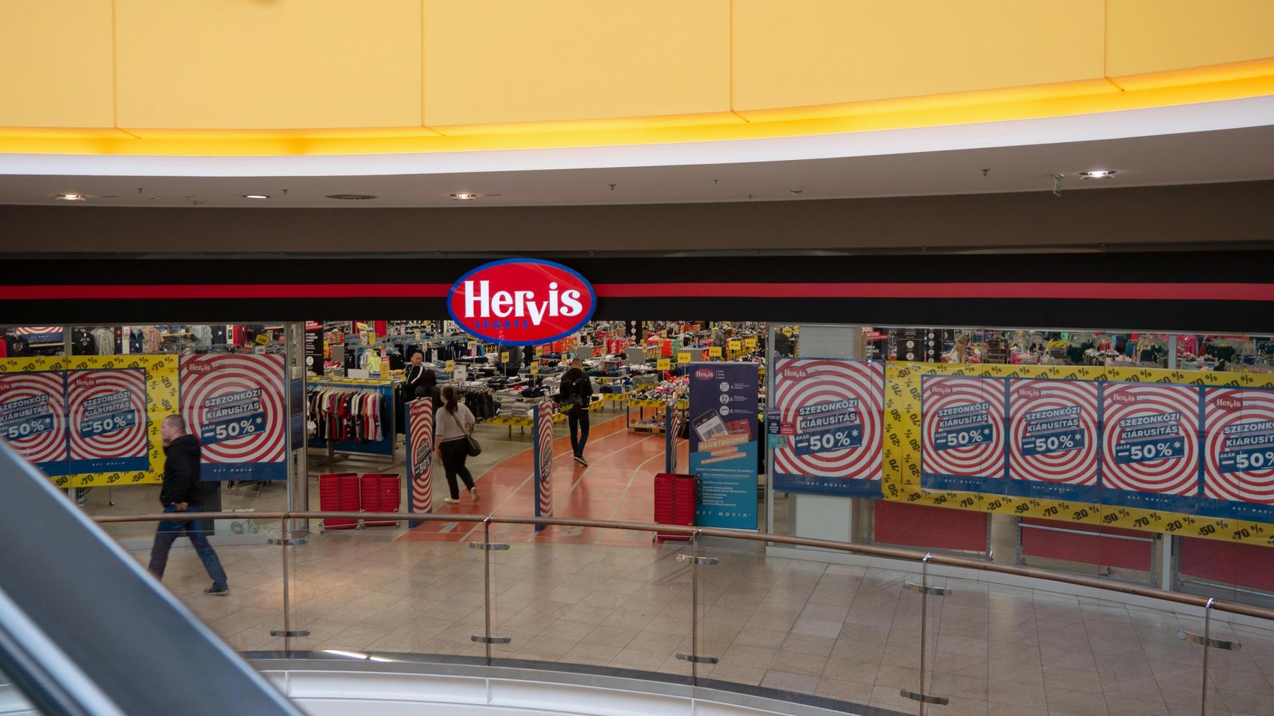 Spar verkauft Hervis an Snipes-Gründer